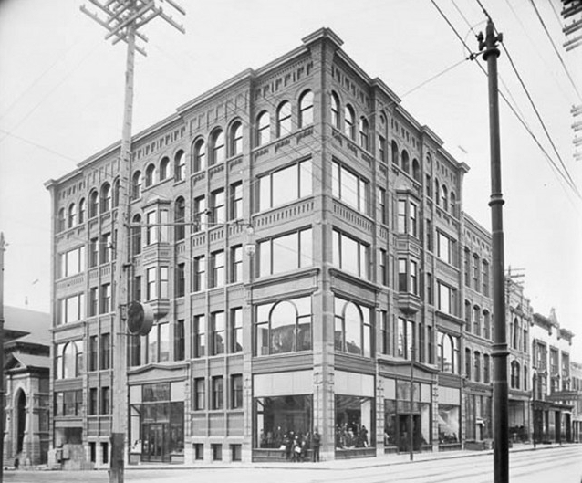 The Ross Building which existed from 1892 to 1960.
